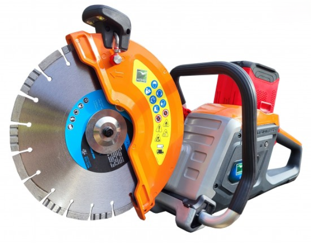 BELLE BATTERY CONSAW 82V BATERRY AND CHARGER – Watson Hire